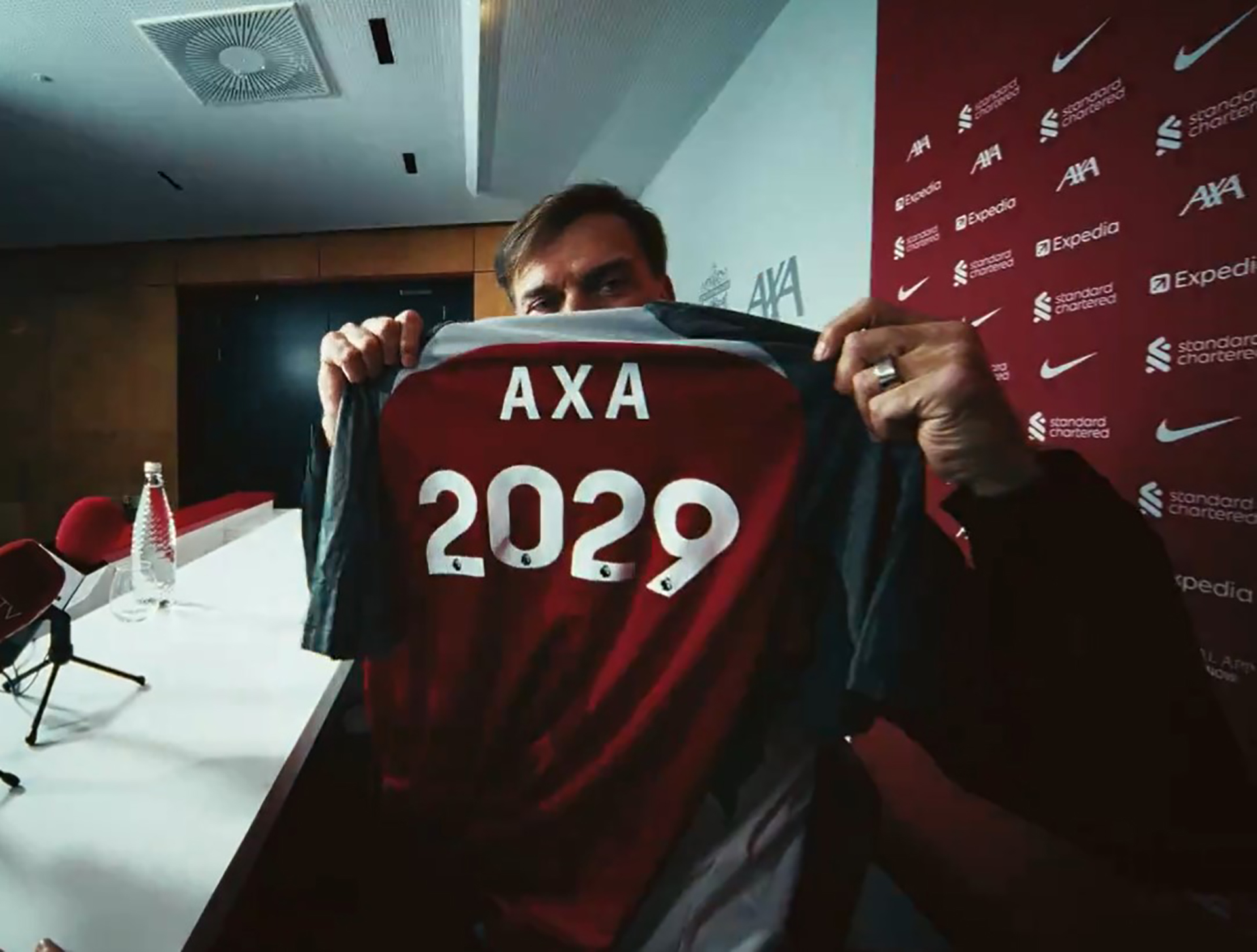 AXA & Liverpool FC Partnership | AXA